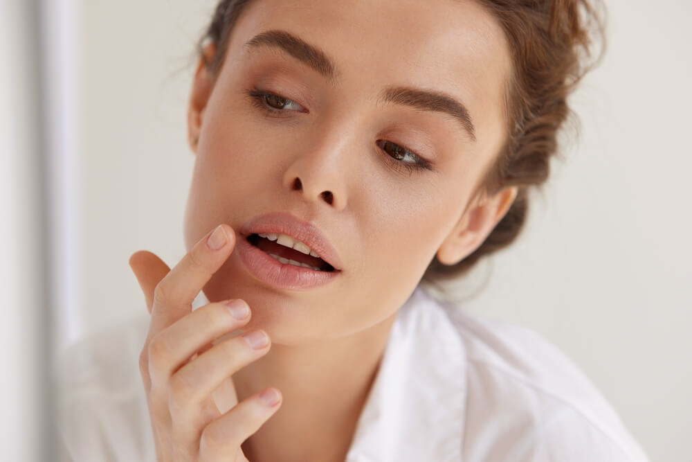 Dry Mouth: COVID-19 Oral Symptoms and Their Relationship